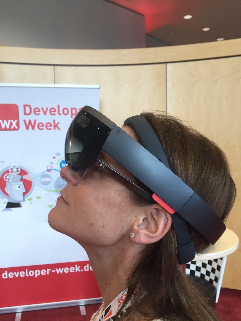 Verbia Warum die HoloLens Spaß macht - Verbia